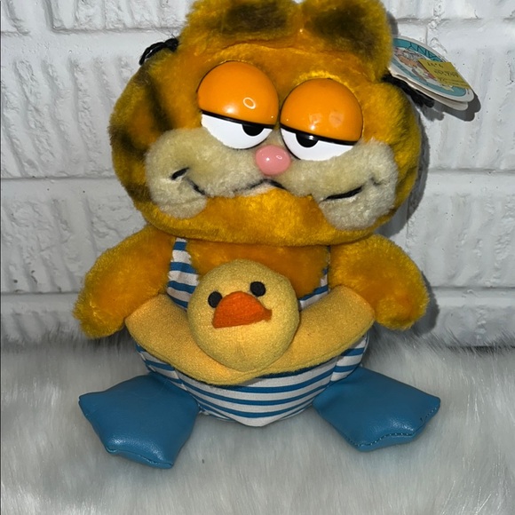 Vintage | Toys | Vintage Garfield Plush Toy With Duck Yellow And Blue ...